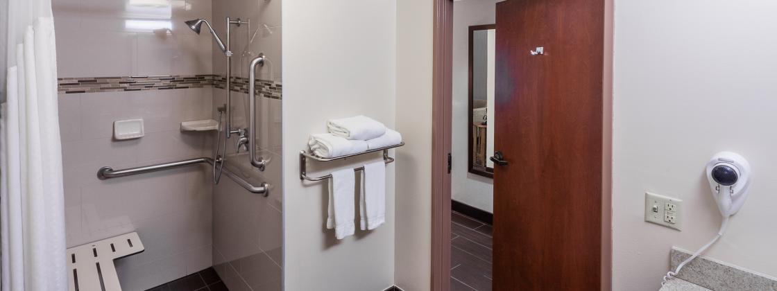 Two Queen Beds with Roll In Shower | Holiday Inn Express & Suites ...